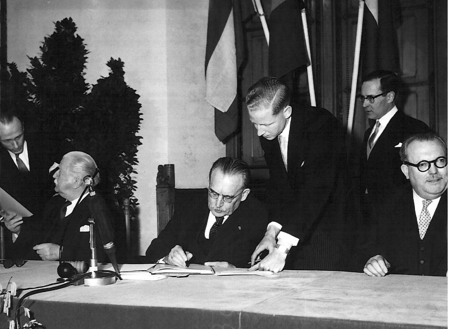 Geschichte der Benelux-Staaten